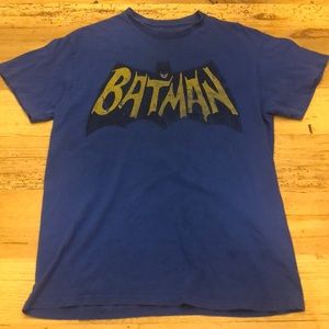 Batman | Shirts | Authentic Original Batman Logo Tshirt Mens Small ...